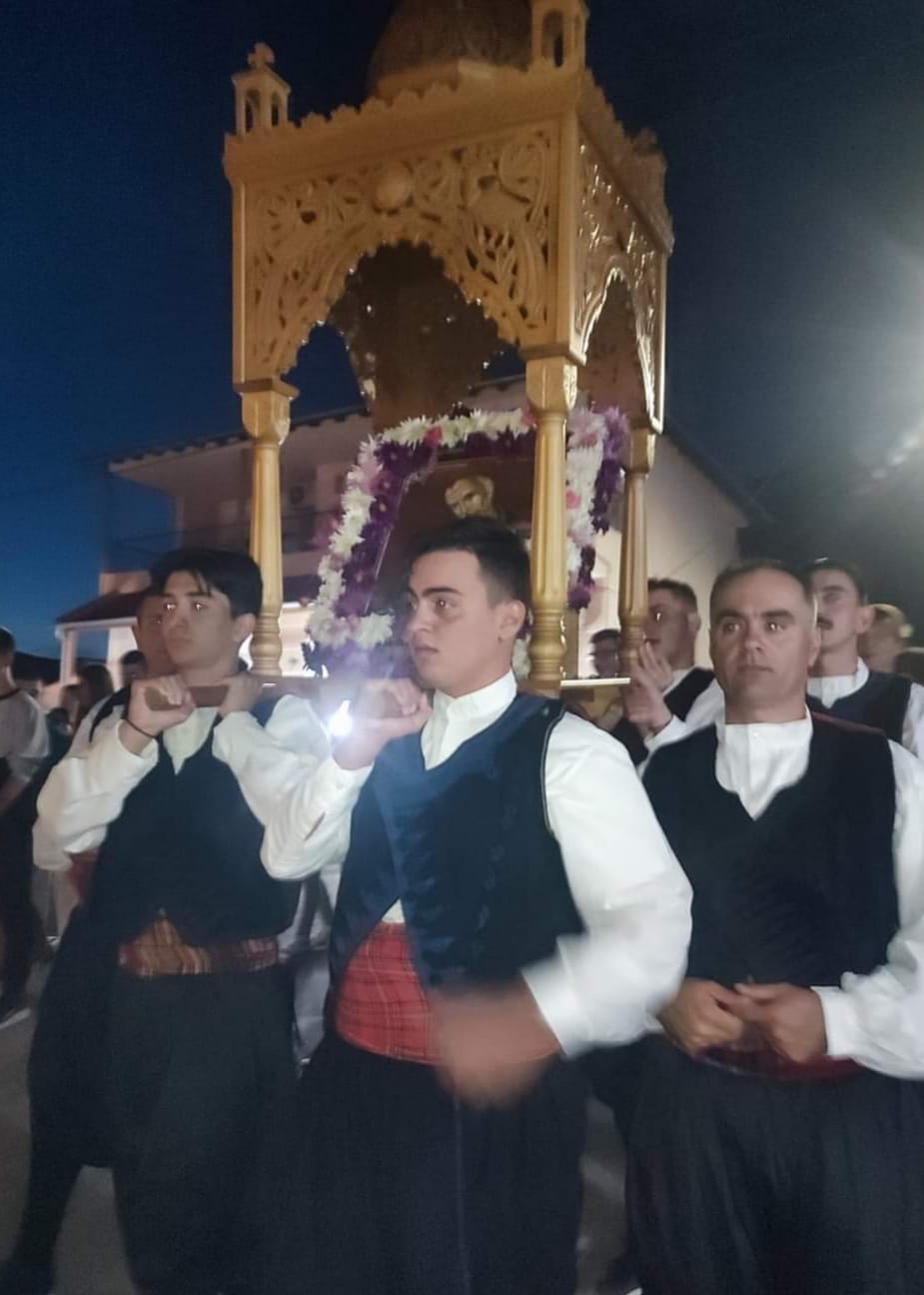 Πανηγυρικός Εσπερινός και Περιφορά της εικόνας στον Ι.Ν του Αγίου ...