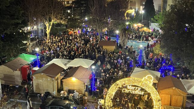 ΠΑΡΑΜΥΘΟΥΠΟΛΗ – ΧΡΥΣΟΥΠΟΛΗ – Φαντασμαγορική έναρξη – Έρχεται ο Άη ...