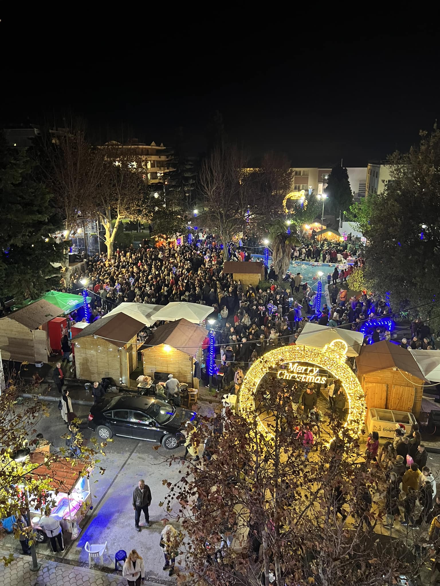 ΠΑΡΑΜΥΘΟΥΠΟΛΗ – ΧΡΥΣΟΥΠΟΛΗ – Φαντασμαγορική έναρξη – Έρχεται ο Άη ...