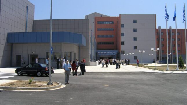 ΝΟΣΟΚΟΜΕΙΟ ΚΑΒΑΛΑΣ – Παλεύει με τον κορωνοιό ο π. Διευθυντής της ...