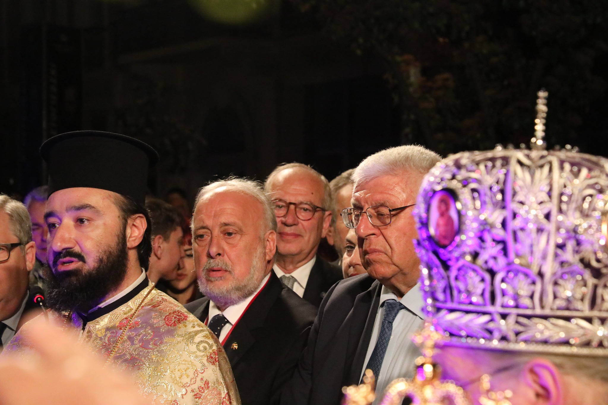 Η ΚΑΒΑΛΑ ΕΧΕΙ ΠΟΙΜΕΝΑΡΧΗ (Πρωτοφανείς εικόνες στην κεντρική πλατεία ...