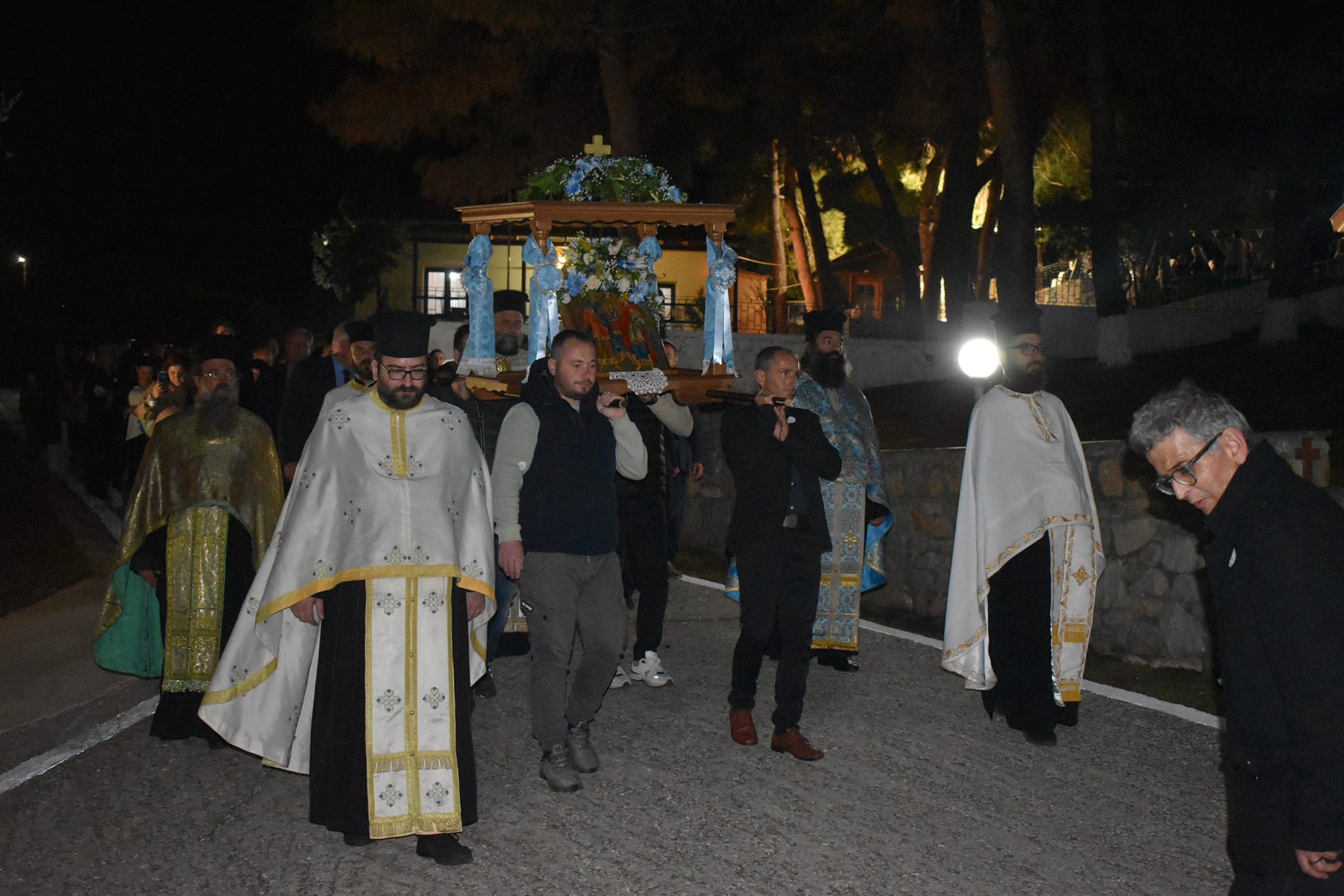 ΑΒΡΑΜΗΛΙΑ – Πανηγυρικός Εσπερινός μετά αρτοκλασίας και λιτανεία της ...