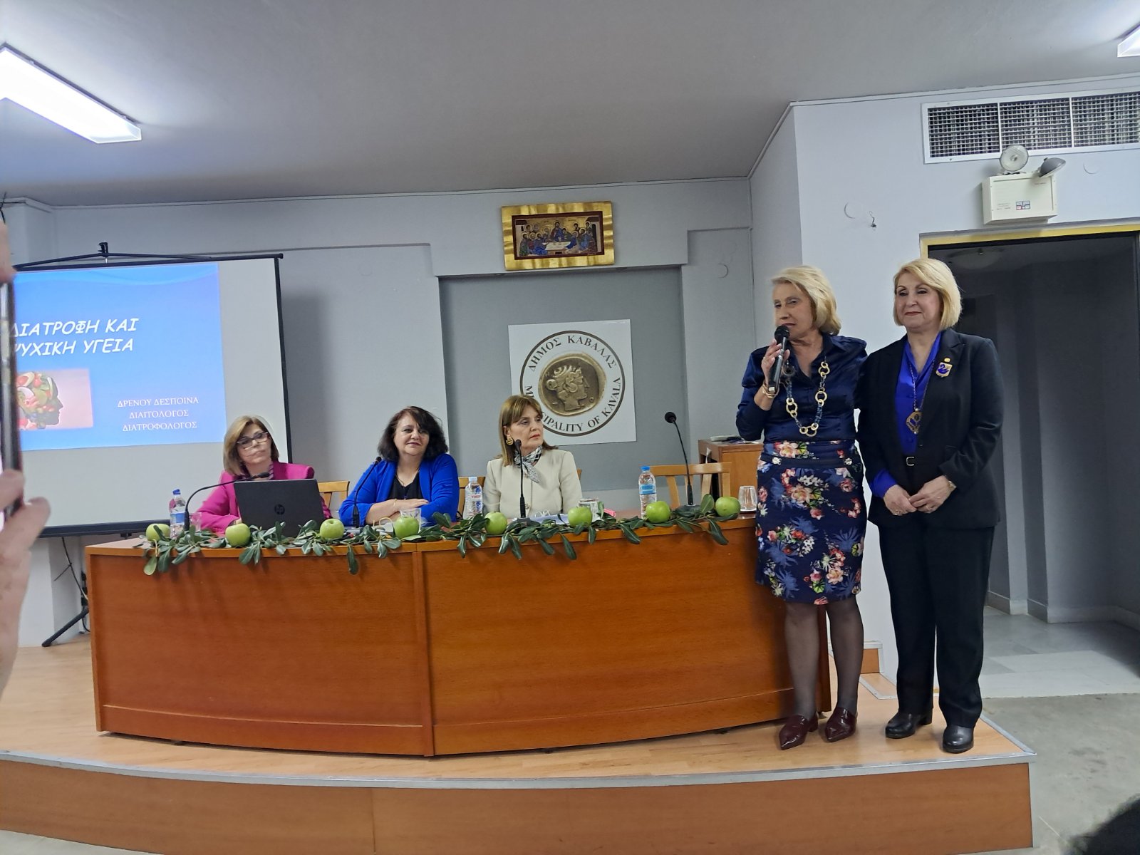 ΚΑΒΑΛΑ – ΓΙΑΤΡΟΙ ΤΟΥ ΚΟΣΜΟΥ – Η δραστήρια Άννα Γιοβανιού μαζί με τον ...